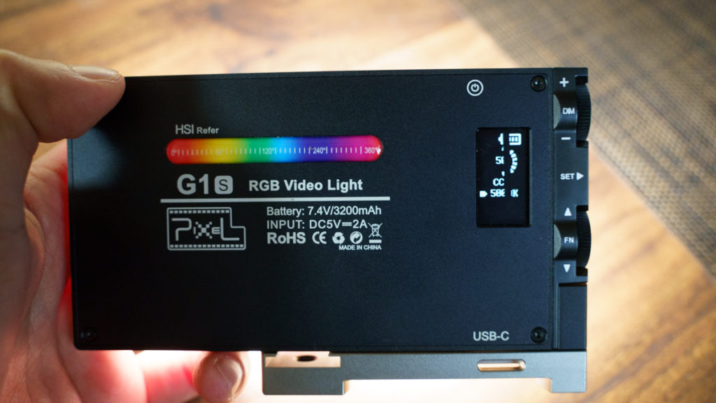 PIXEL G1S RGBビデオライト | 小型で撮影に使えるおすすめライト