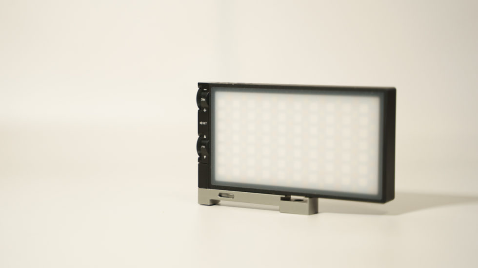 PIXEL G1S RGBビデオライト | 小型で撮影に使えるおすすめライト